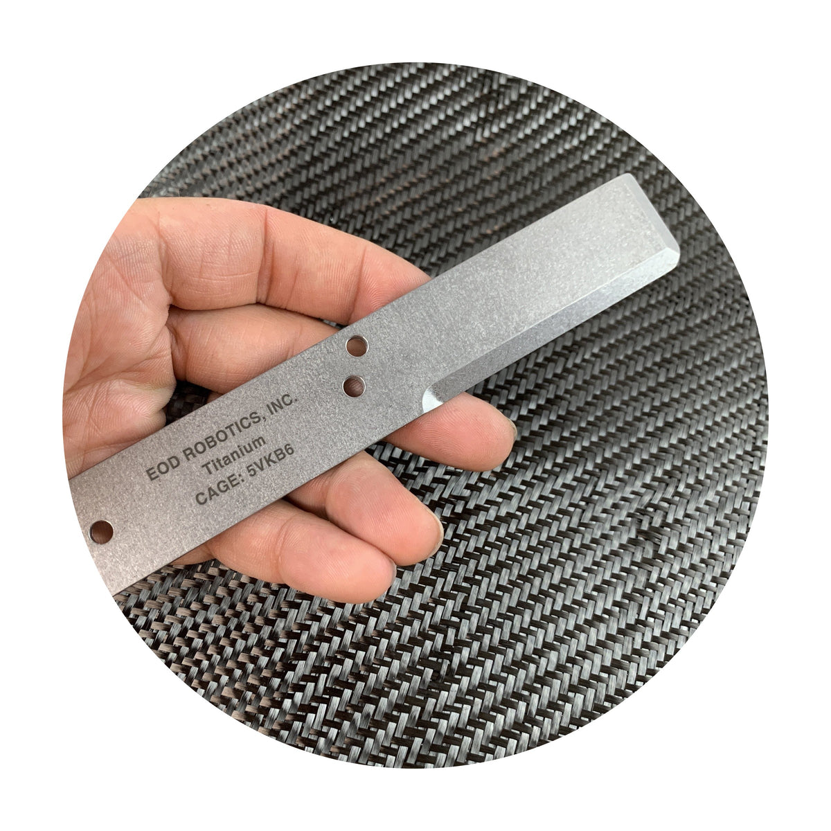 CountyComm Titanium EOD Robotics Breacher Bar Medium – Mukama