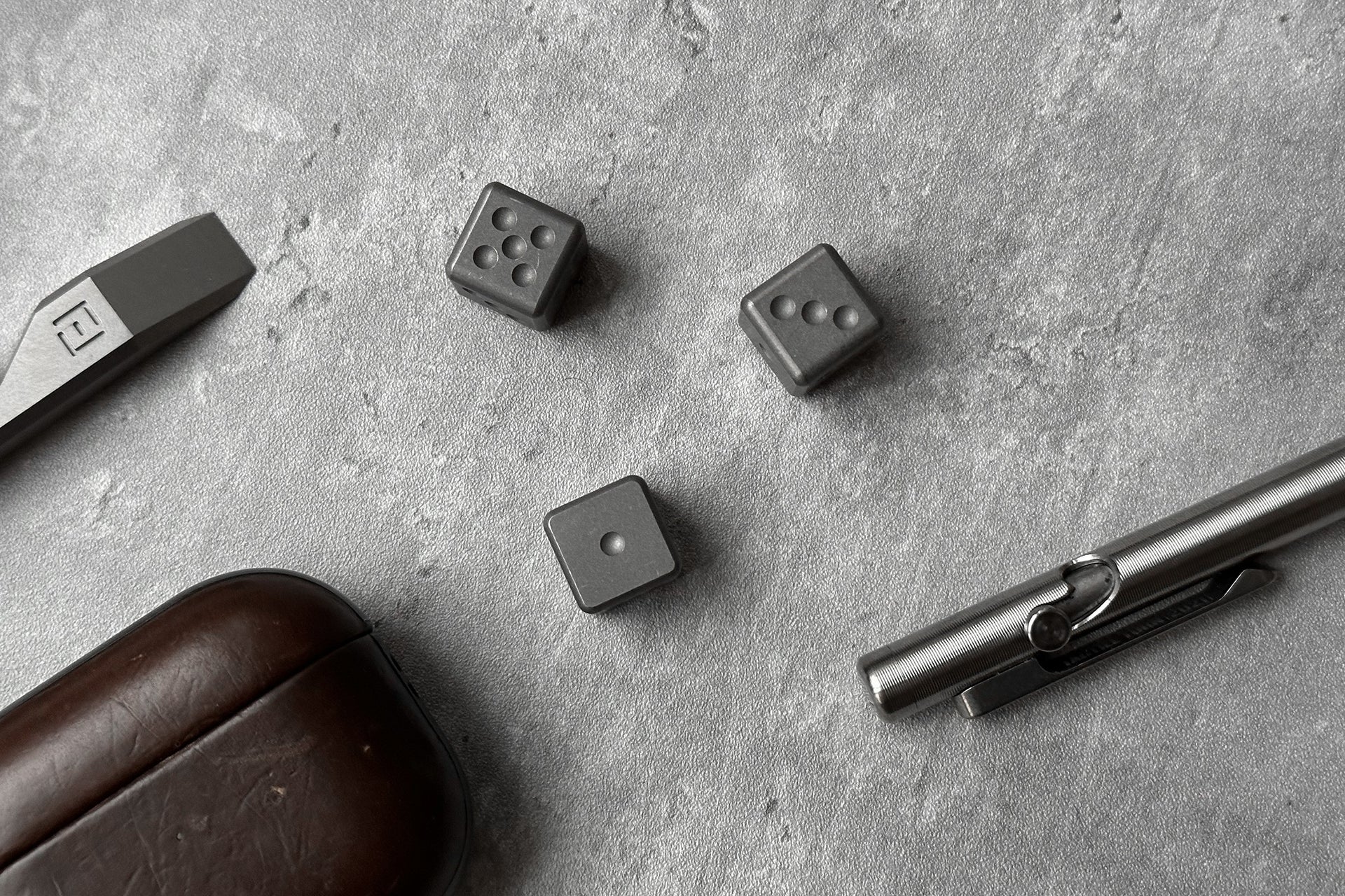 Mukama Titanium Dice V2